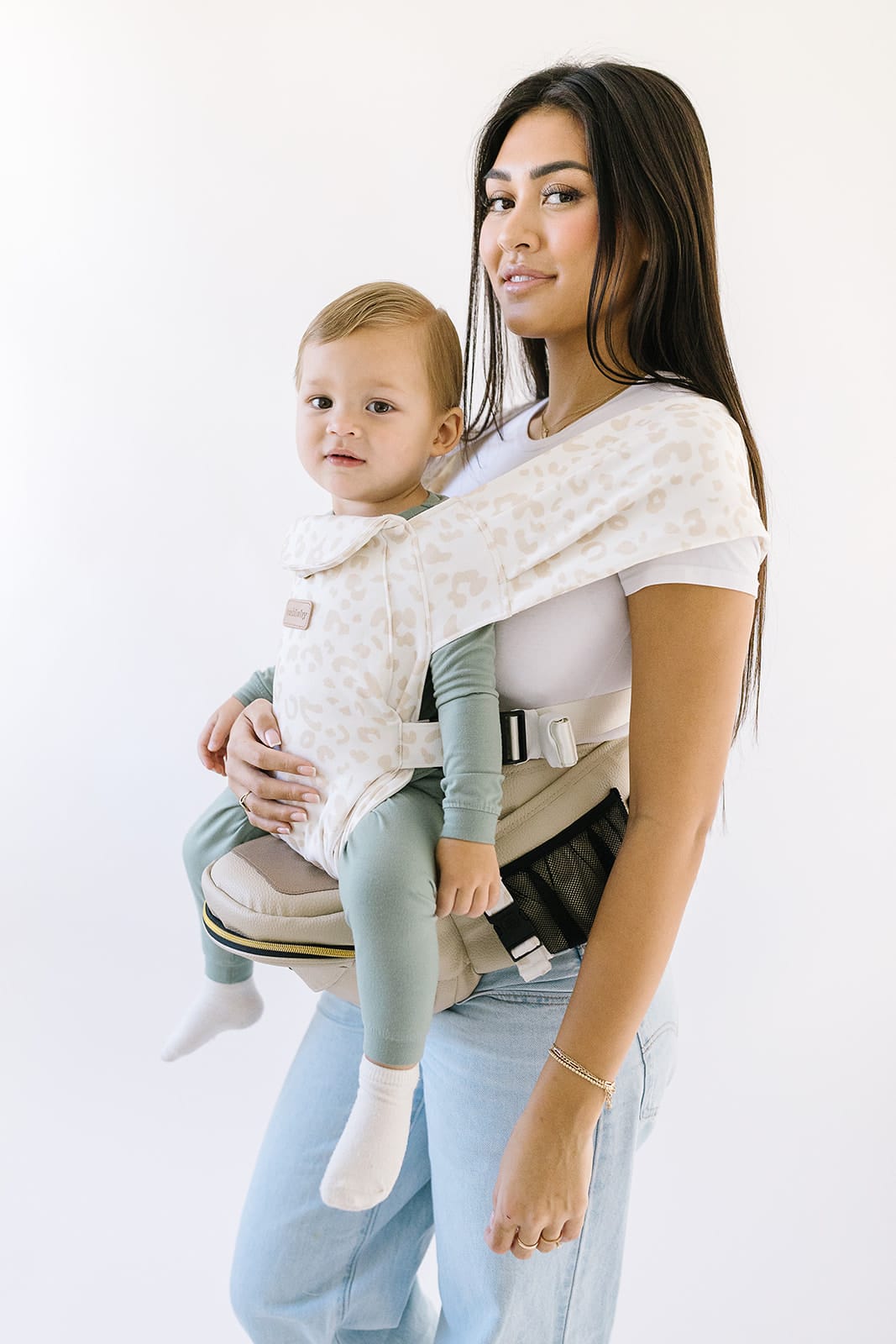 The Snug Attachment – Tushbaby