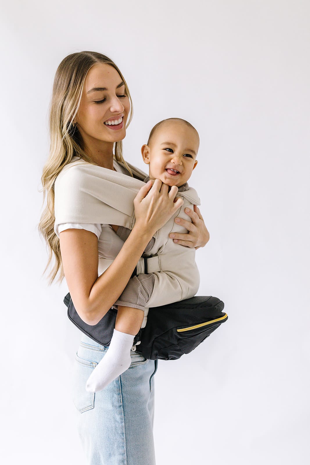 The Snug Attachment – Tushbaby